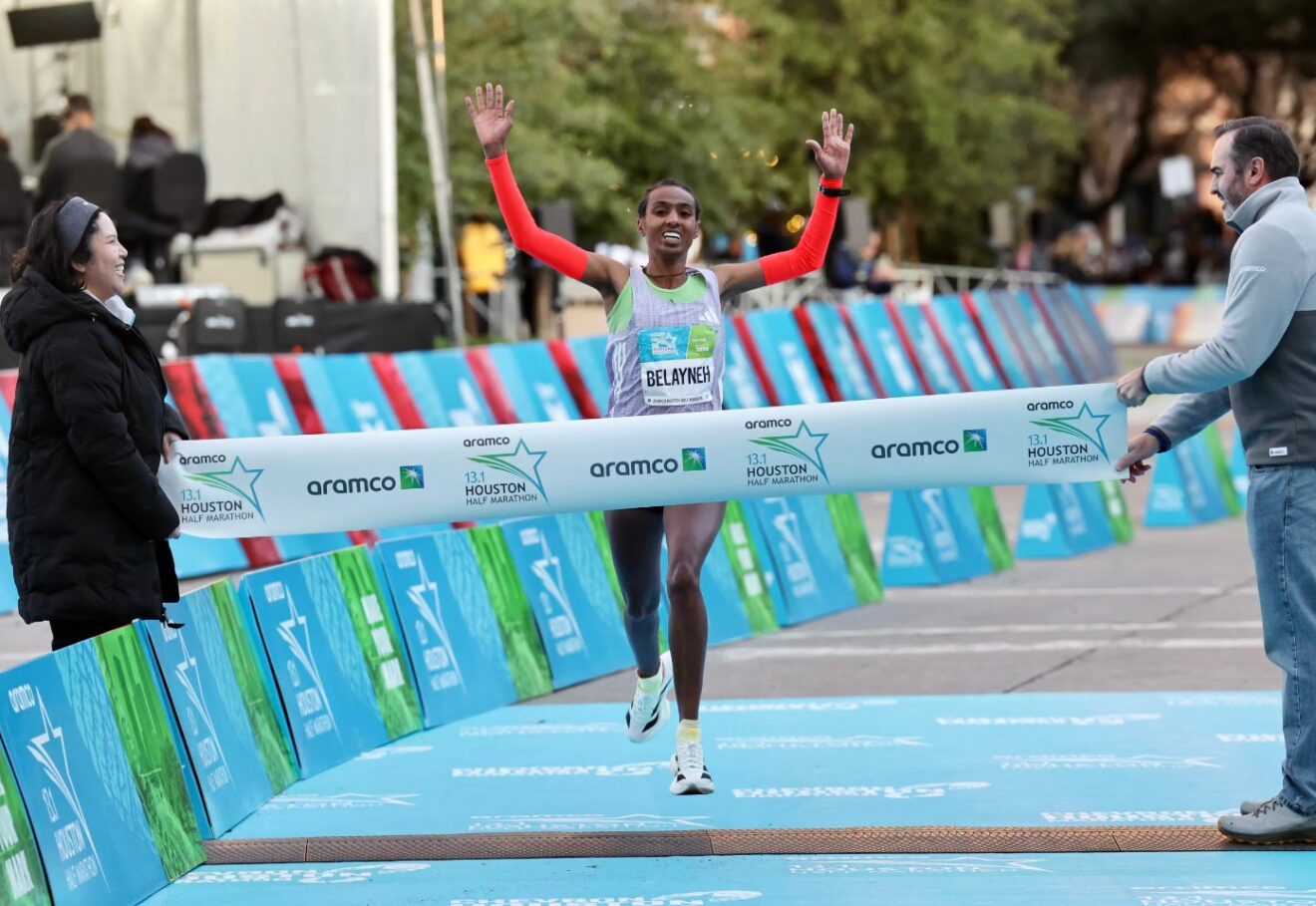 El Maratón de Houston 2026 dejó dos récords históricos pese al intenso ...